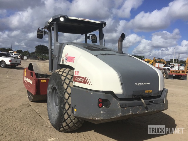 2019 Dynapac CA2500D Smooth Drum Compactor in Miami, Florida, United ...