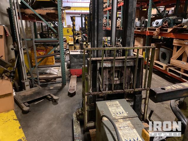 Clark SP30 3000 lb Electric Stacker in Chester, Illinois, United States ...