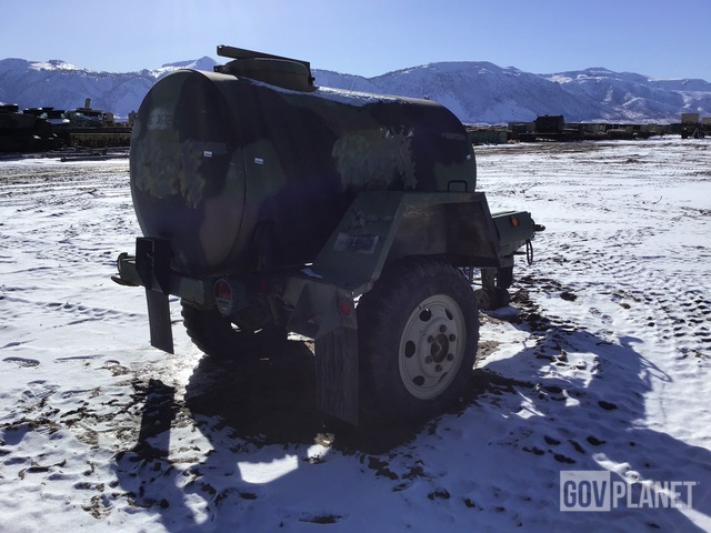 Surplus 2007 US ARMY Tank Automotive Command M149A2 Water Tank Trailer ...