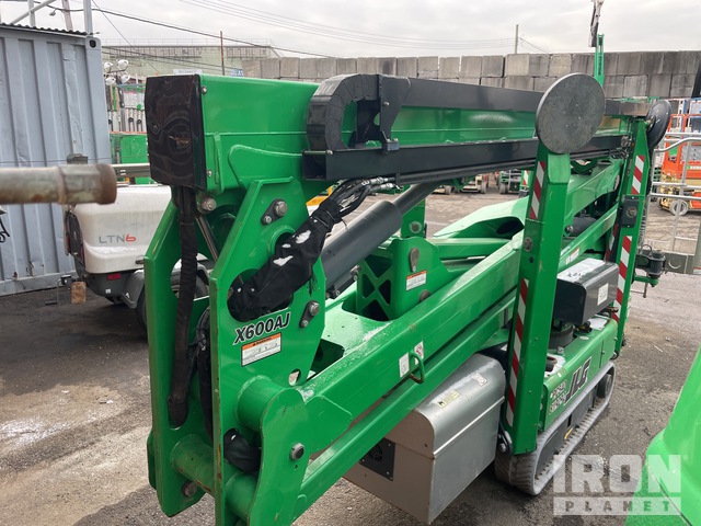 2015 JLG X600AJ Crawler Articulating Boom Lift in Maspeth, New York ...