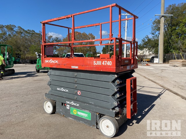 2018 Skyjack SJIII-4740 Electric Scissor Lift in SARASOTA, Florida ...