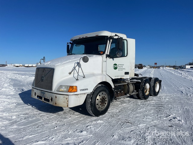 2002 Volvo VNM 6x4 T/A Day Cab Truck Tractor in Medford, Minnesota ...