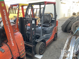 2014 Toyota 8FGCU30 5000 lb Cushion Tire Forklift in Greencastle ...