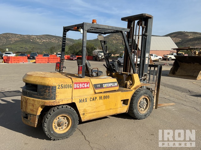 1997 (unverified) Cat DP45 10000 lb Pneumatic Tire Forklift in Lakeside ...