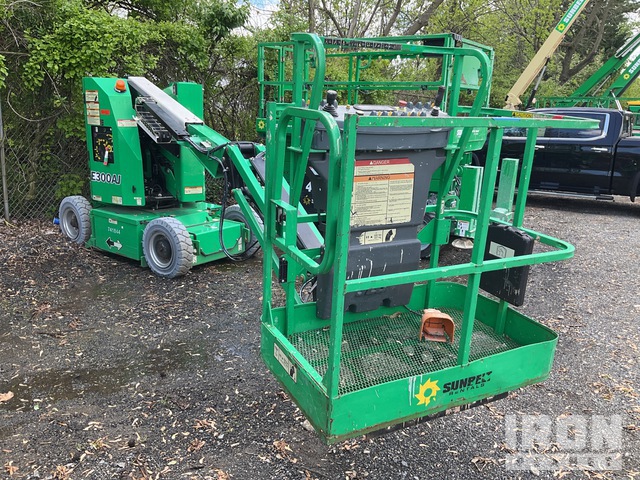 2015 JLG E300AJ Electric Articulating Boom Lift in New Castle, Delaware ...