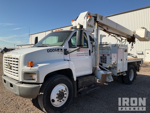 Altec DM45-B on 2006 Chevrolet C8500 4x2 Digger Derrick Truck in ...