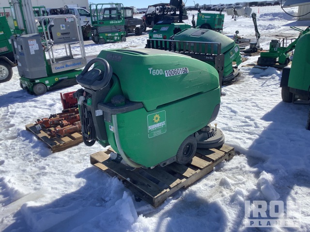 2018 Tennant T600E Walk-Behind Electric Floor Scrubber in Medford ...