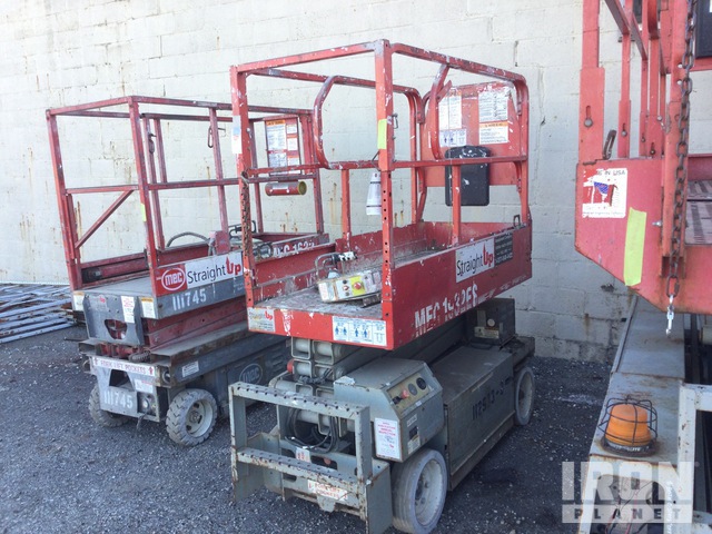 2000 MEC 1932ES Electric Scissor Lift in Columbus, Ohio, United States ...