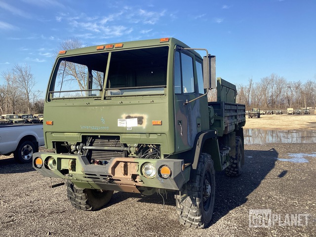 Surplus 2004 Stewart & Stevenson M1078A1 LMTV 4x4 Cargo Truck in ...