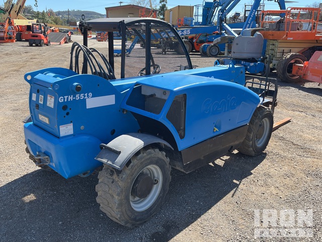 2015 Genie GTH-5519 Telehandler in Lakeside, California, United States ...