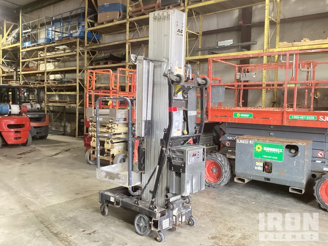 2005 JLG 36AM Electric Vertical Mast Lift in Attleboro Falls ...