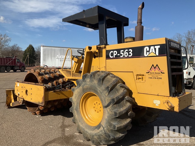 1994 Cat CP-563 Padfoot Drum Compactor in Reno, Ohio, United States ...