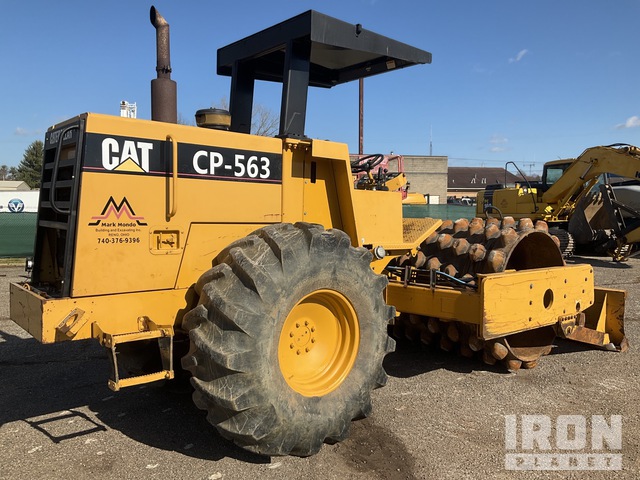 1994 Cat CP-563 Padfoot Drum Compactor in Reno, Ohio, United States ...