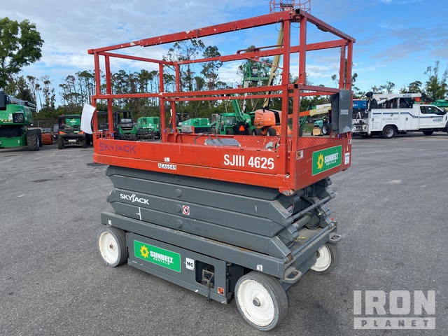 2018 Skyjack SJIII-4626 Electric Scissor Lift in FORT MYERS, Florida ...