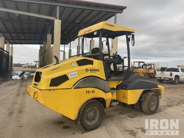 2016 Bomag BW11RH-5 9 Wheel Pneumatic Roller in Baytown, Texas, United ...