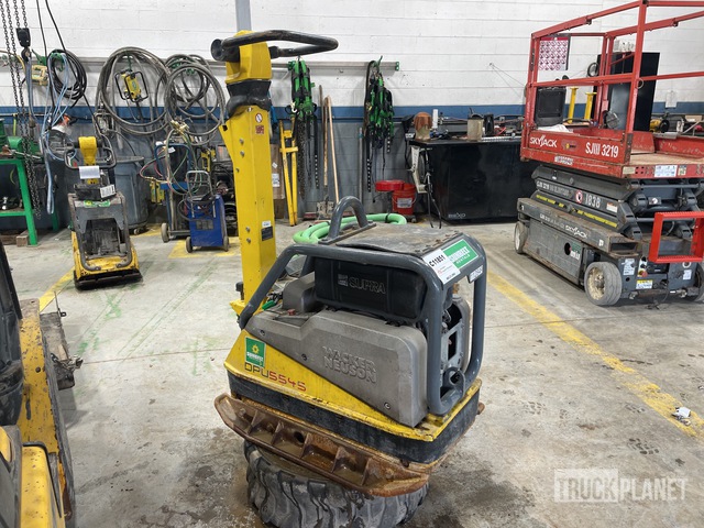 2017 Wacker DPU5545HE Vibratory Plate Compactor in BELLEVILLE, Ontario ...