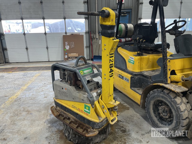 2017 Wacker DPU5545HE Vibratory Plate Compactor in BELLEVILLE, Ontario ...