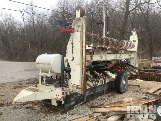 2001 Hem / Allen 12-27 Form Riding Paver