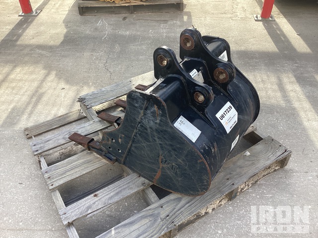 Cat 24 in Digging Excavator Bucket - Fits Cat 303 Excavator in ...