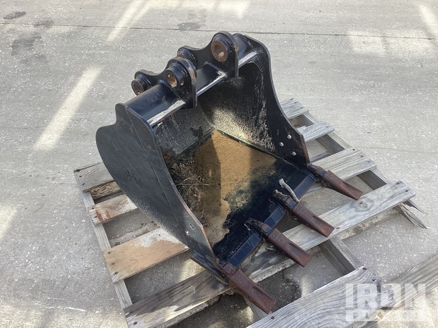 Cat 24 in Digging Excavator Bucket - Fits Cat 303 Excavator in ...