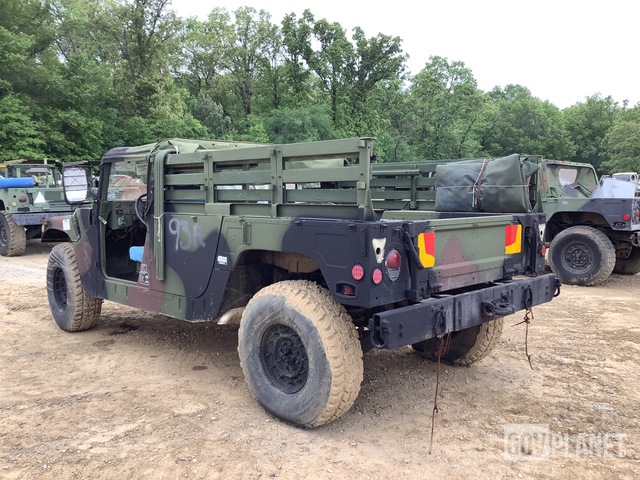 Surplus 2003 AM General M1097A2 HMMWV 2 Door Soft Top w/Truck Body in ...
