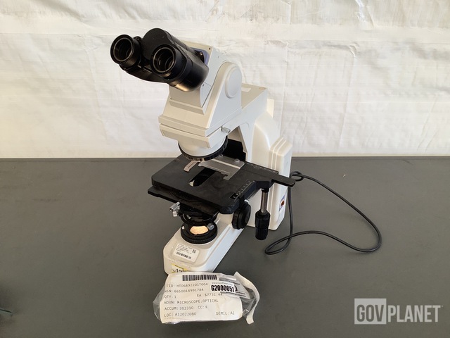 Nikon E400 Microscope