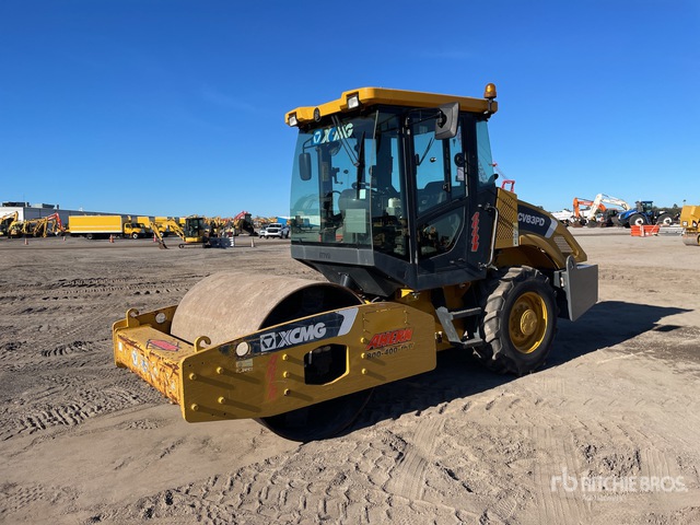XCMG CV83PD Smooth Drum Compactor in Las Vegas, Nevada, United States ...