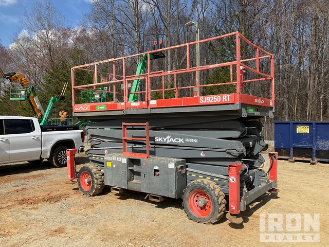 Skyjack SJ9250 RT Scissor Lift in Colfax, North Carolina, United States ...