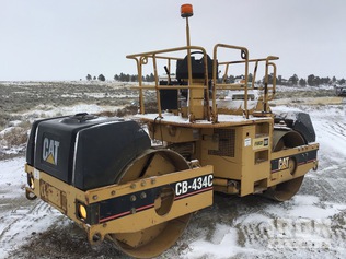 Surplus 1997 Cat CB-434C Double Drum Roller in Shepherd, Montana ...