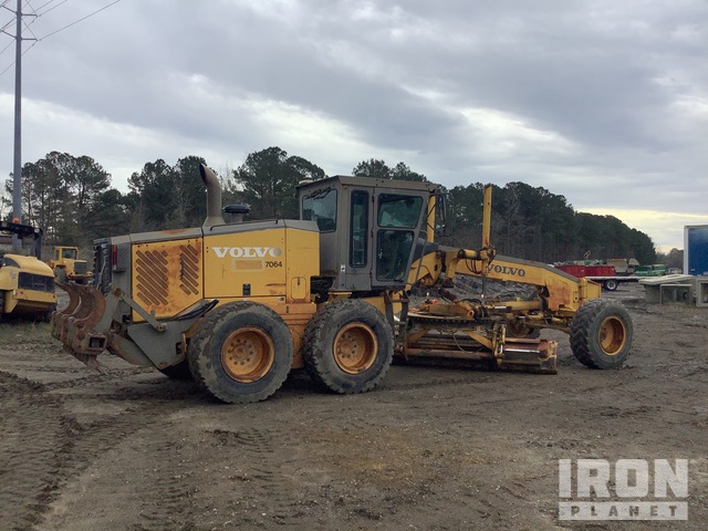 2004 Volvo G720B Motor Grader in Wilson, North Carolina, United States ...