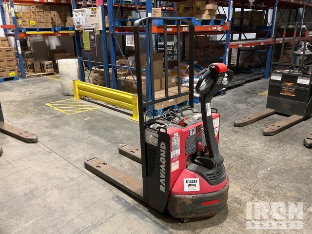 2016 Raymond Model 8210-F45L 4500 lb Pallet Jack in Dieppe, New ...