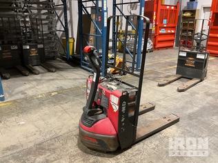 2016 Raymond Model 8210-F45L 4500 lb Pallet Jack in Dieppe, New ...