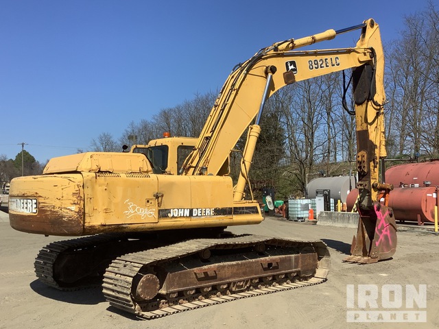 1994 John Deere 892E LC Tracked Excavator in Middletown, Delaware ...