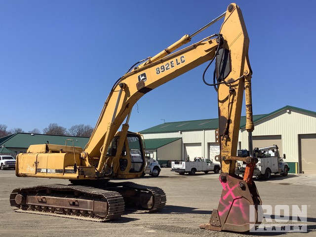 1994 John Deere 892E LC Tracked Excavator in Middletown, Delaware ...