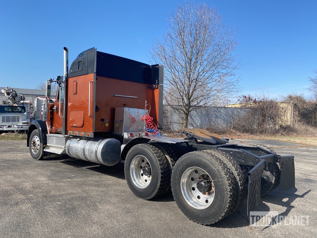 2002 International 9900i 6x4 T/A Sleeper Truck Tractor in Sikeston ...