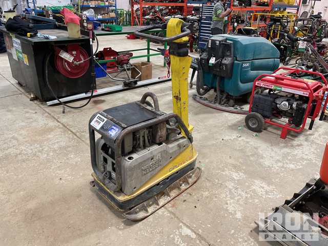 2016 Wacker DPU4545 HE Vibratory Plate Compactor in PEMBROKE, Ontario ...