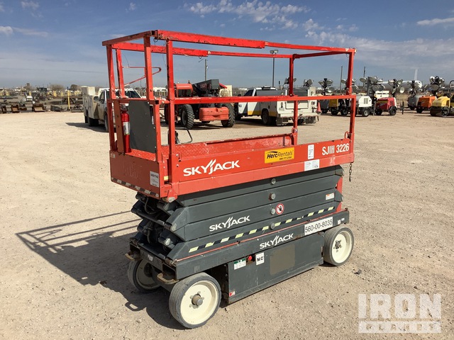2016 Skyjack SJIII 3226 Electric Scissor Lift in Midland, Texas, United ...
