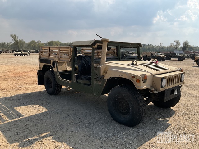 Surplus 2007 AM General M1152 HMMWV 2 Door Hard Top w/Truck Body in ...