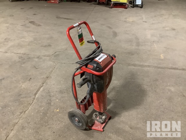 2014 Hilti TE3000-AVR Demolition Breaker in Minneapolis, Minnesota ...