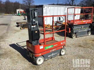2015 Skyjack SJ12 Electric Vertical Mast Lift in Akron, Ohio, United ...