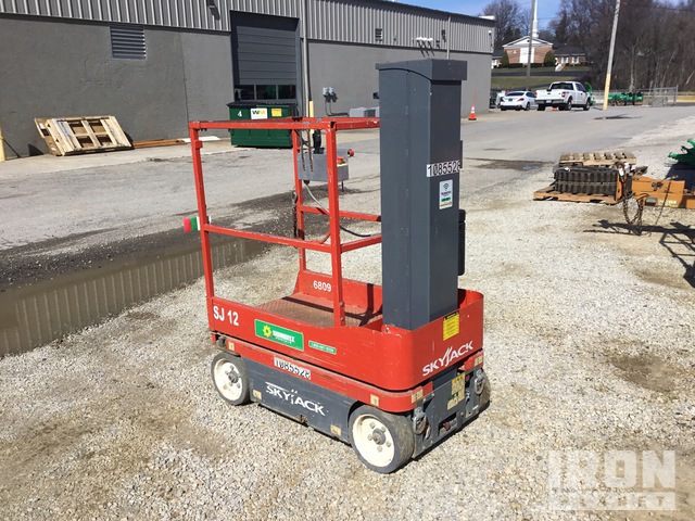 2015 Skyjack SJ12 Electric Vertical Mast Lift in Akron, Ohio, United ...