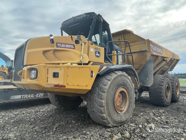 Surplus John Deere 400D Articulated Dump Truck in Chehalis, Washington ...