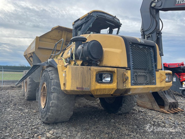 Surplus John Deere 400D Articulated Dump Truck in Chehalis, Washington ...