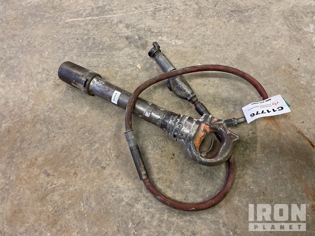 2016 APT 1133 Rivet Buster in PETERBOROUGH, Ontario, Canada (IronPlanet ...