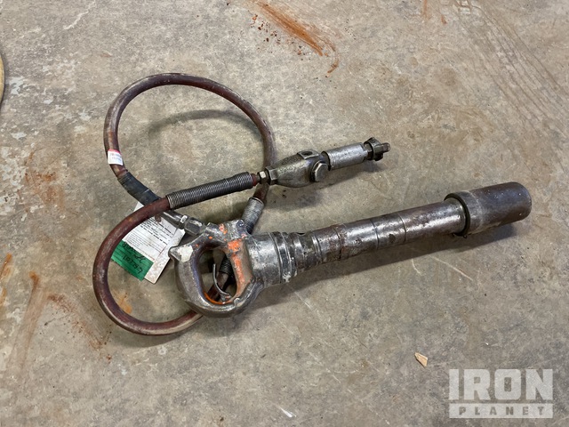 2016 APT 1133 Rivet Buster in PETERBOROUGH, Ontario, Canada (IronPlanet ...