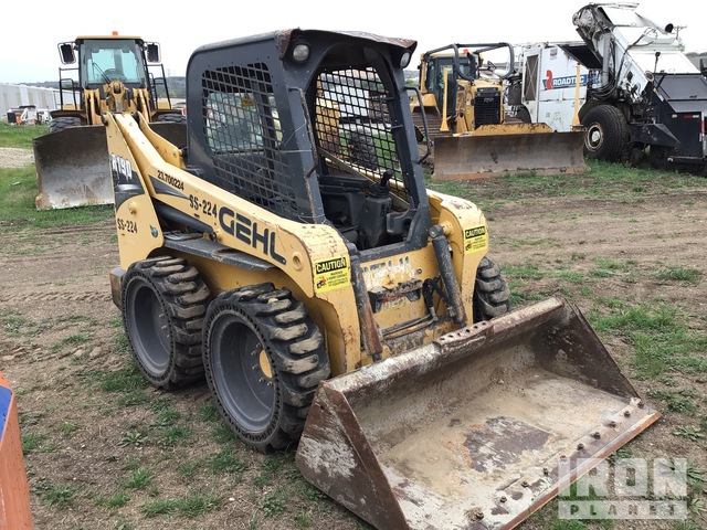 2015 Gehl R190 Skid Steer Loader in New Braunfels, Texas, United States ...