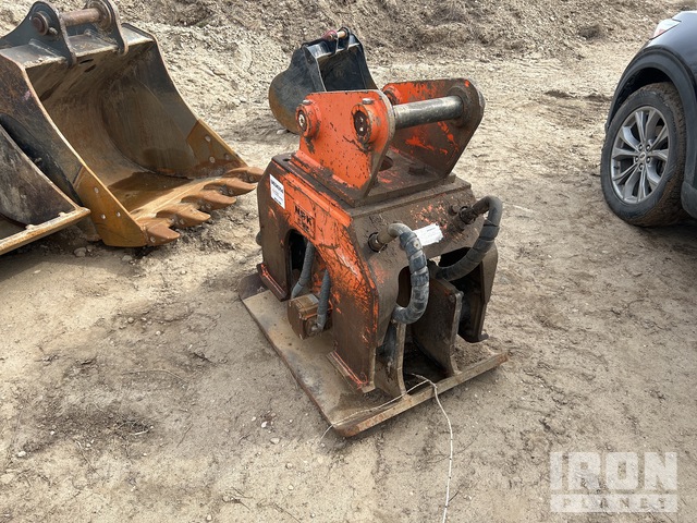 NPK C6C 14 in Plate Compactor Attachment - Fits John Deere 130 in ...