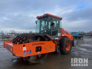 2019 XCMG CV123PDU Smooth Drum Compactor in Dunnigan, California ...