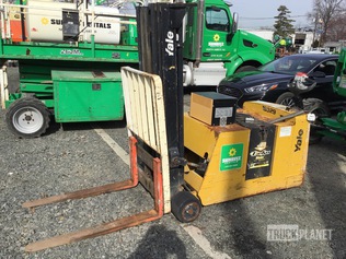 2014 Yale MCW040LEN24TE072 4000 lb Electric Stacker in CARLSTADT, New ...