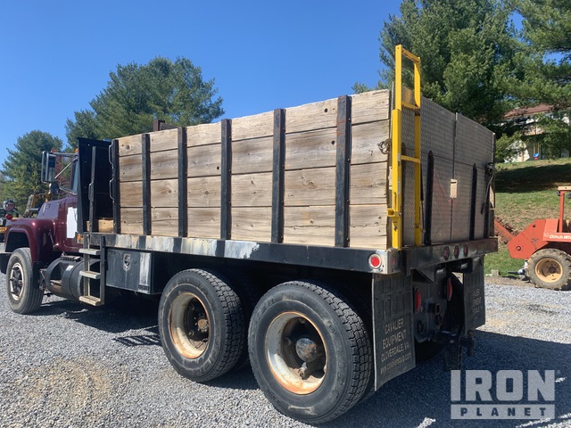 1984 Mack R686ST 6x4 Flatbed Truck in Christiansburg, Virginia, United ...